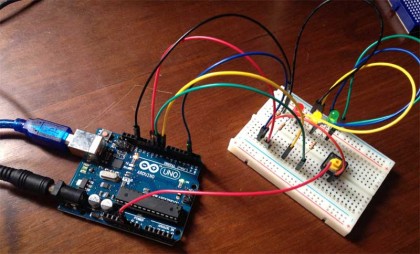 Arduino - Controlando LEDs com um botão (pushbutton)